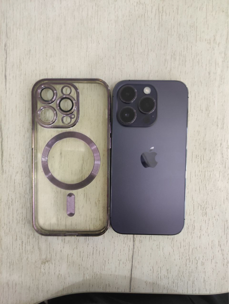 Iphone 14 pro. Емкость 87%.