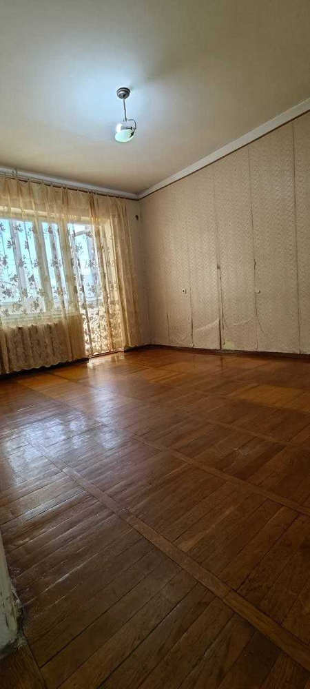 Квартира 2/4/4, 58 м², массив Ялангач, ор-р бывшая Налоговая