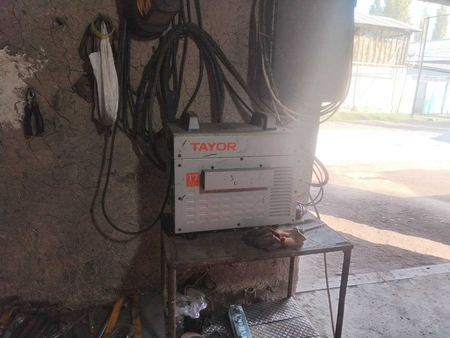 Алмазный сварочный аппарат Срочно прадаютса