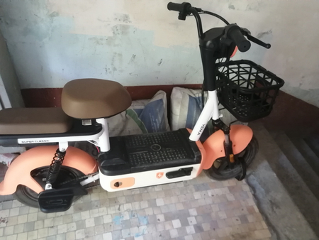 Elektr skuter sotiladi yangi/Скутер сотилпди янги
