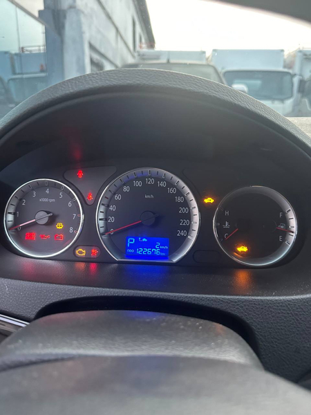 Hyundai nf6 2009