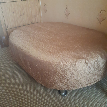 Продам пуфик большой