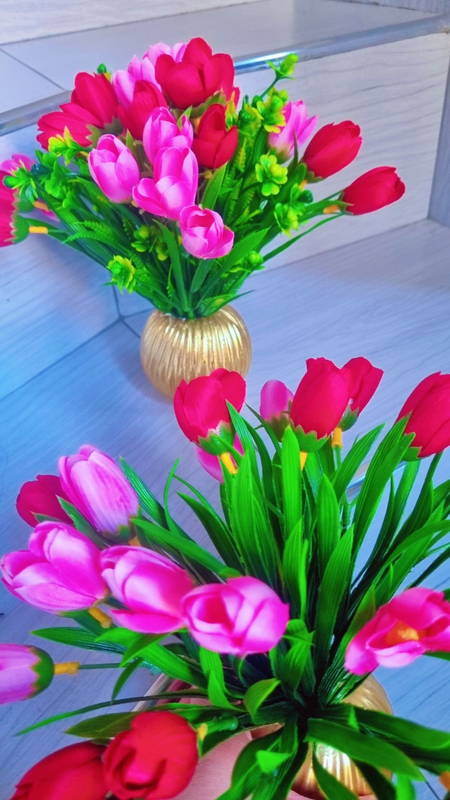 Decorativniy iskustvinniy gullar