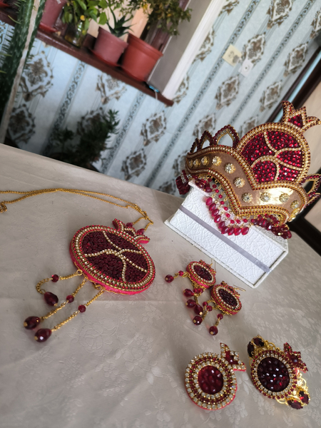 Anorli tila qosh kamplekt