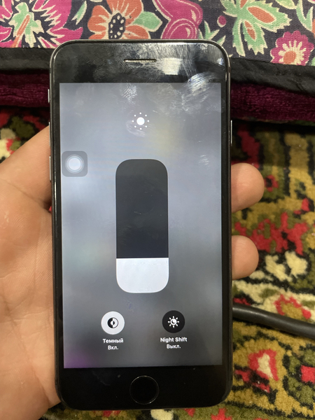 Iphone 8 64 gb usileni batareyka