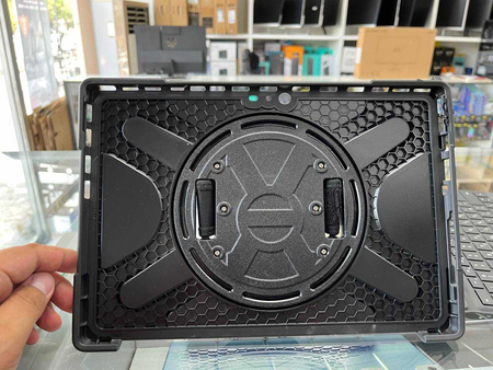 Продам Surfase Pro 7 I5 10 Gen 8-128 GB + чехол и клавиатура Рассрочка