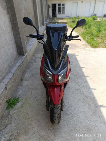 Продам скутер BWS-R 150