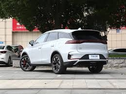 BYD Tang 730 km sotiladi