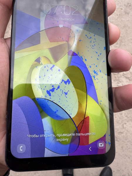 Samsung A10s 32 gb srochno sotiladi