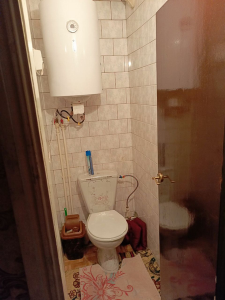 Продаю 3/3/4 на Дубовый срочна