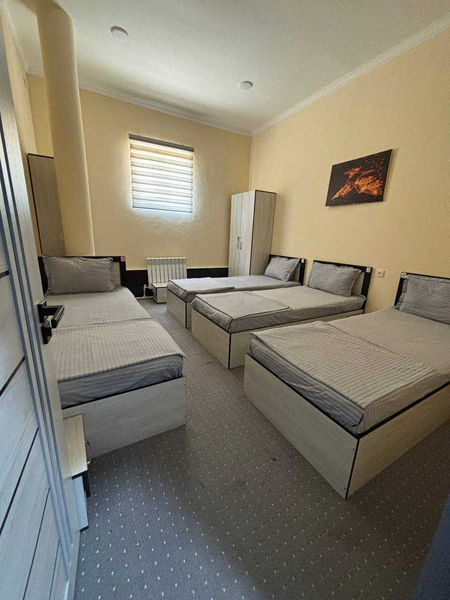 hostel juda pas narxlarda