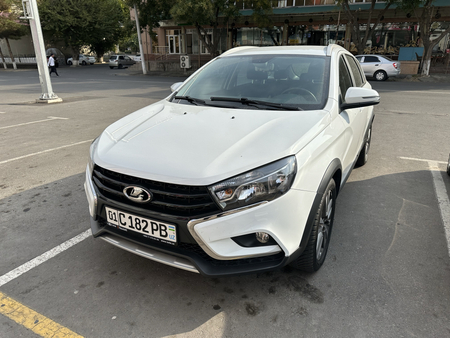 Lada vesta SW cross enjoy pro, 20121г.