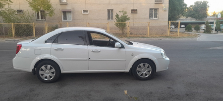 Продам ласетти 2012