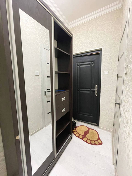 Продам квартиру Буюк ипак йули 2/2/4 50м2
