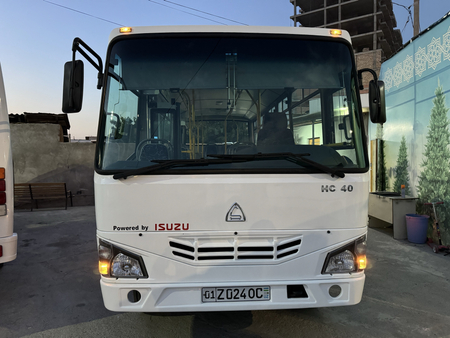 NP 40 sotiladi  2017 isuzu