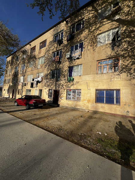 72 metr kv li uch xonali uy sotiladi