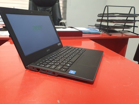 Acer TravelMate|B