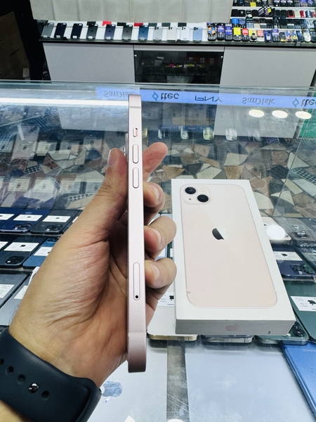 iPhone 13  128 gb yengide batare 100%