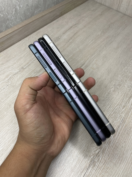 Samsung z flip 3 8/256Gb