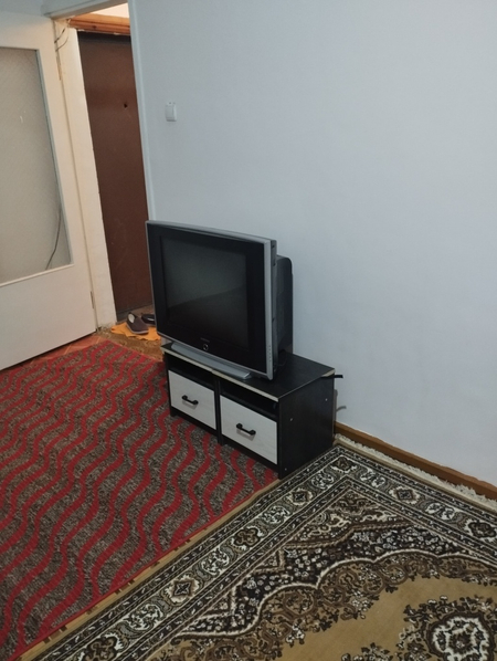 Продается 1(2) квартира юнусабад 6 квартал первый этаж