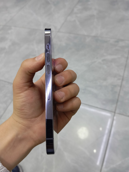 Iphone 14 pro 256 tali  2 ta simkartali