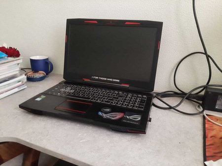 Игровой корейский ноутбук Hasee торг есть i7 7700HQ GTX 1060