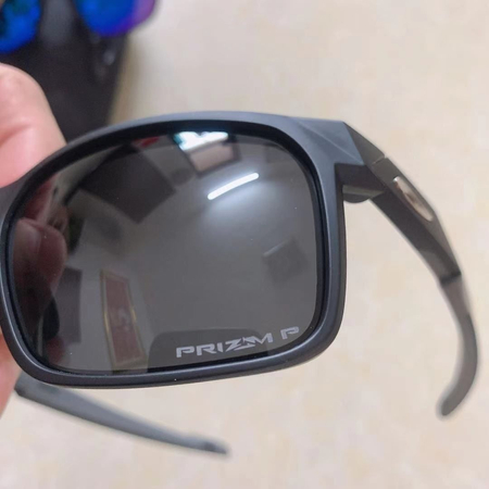Oakley Portal X (USA) – популярные повседневные очки с поляризацией