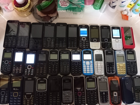 Assalom alekum telefonlar sotiladi imedan utgan 35ta telefon