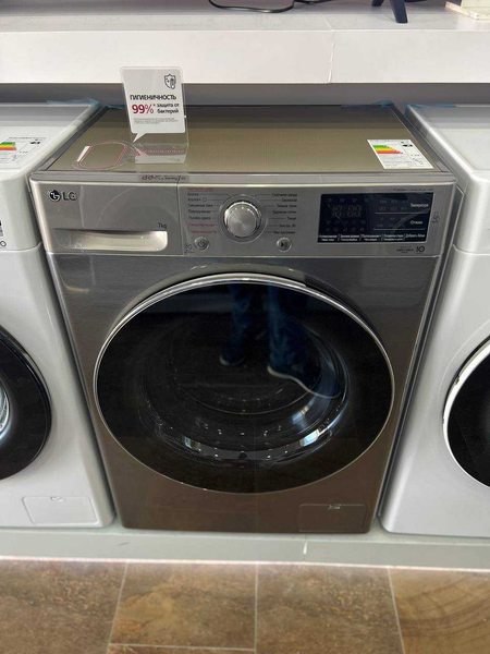 Стиральная машина LG 7 кг  F2J6HSDS