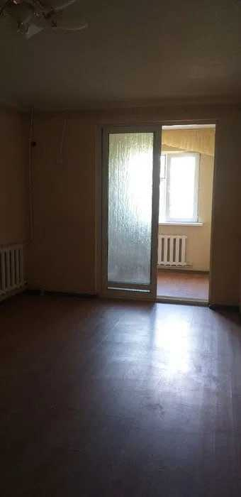 Чиланзар 15кв 3.4.5\\nкирпич 65м² сред.ремот\\nбалкон 2/6 хонаси разделний