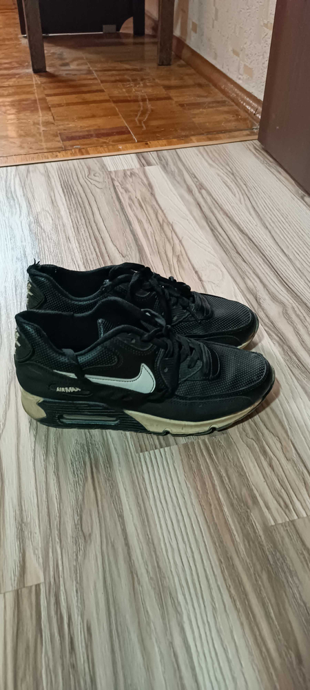 Продам кроссовки