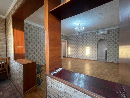 Продается 1в2хКомнатную Рисовый базар Магнит Мирабадский р-н