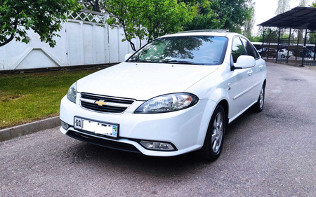 Продается Chevrolet Laccetti 2017 года, белая