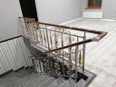 Ish sifatiga 10 yil kafolat beramiz
