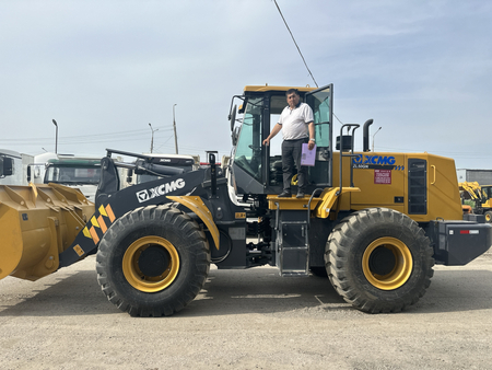 XCMG LW330FN 2.1m3 фронтал погрузчик рычаг/джойстик