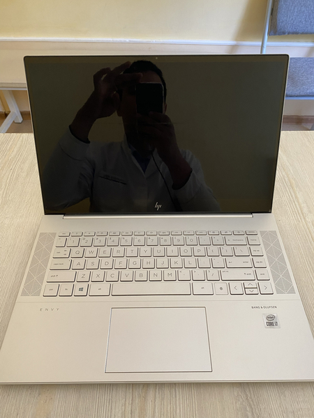 By Game Laptop HP ENVY 15 Display 4K 144 hrz