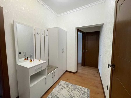 Срочно продаётся квартира 2/4/9 на Мирзо-Улугбекском районе (J2618)