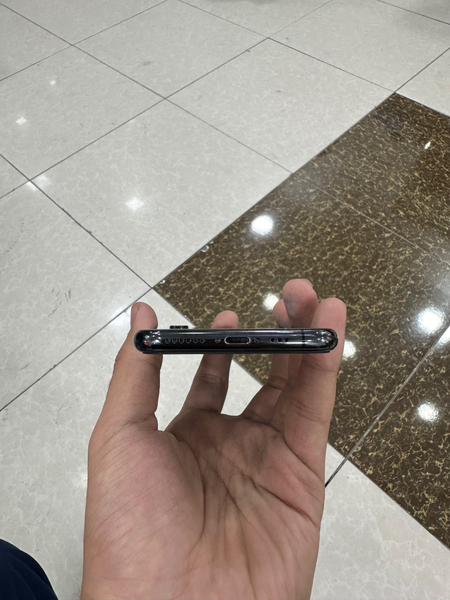 Iphone xs256gb ichi ochilmagan