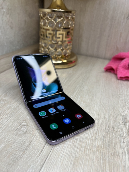 Samsung Z flip 3 8/256Gb snapdragon-888