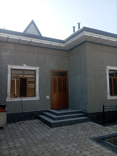 Уй 3 сотих дан иккита ён ма ён 4 та хона + подвал 7×4 сув газ свет бор