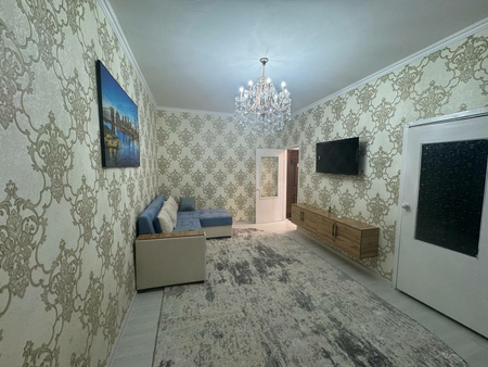 Продаётся квартира Чиланзар 19 1в2/3/4. Упакованная. Регина