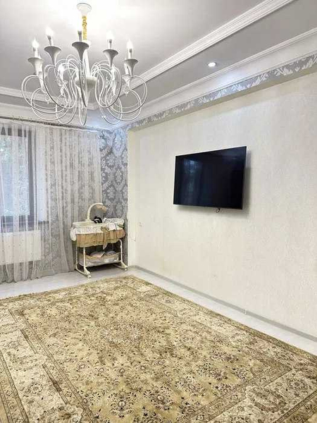 Сдается квартира в Шайхантахурском районе орентер Чор-Су метро !!!