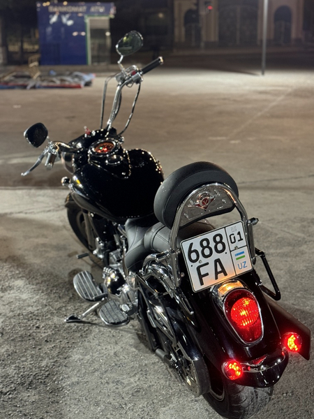 Kawasaki Vulcan 2000