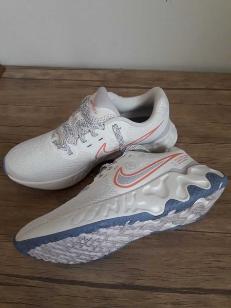 Кроссовки NIKE, размер 37 (24см)