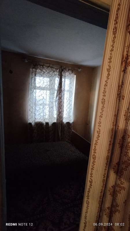 Срочни 2 хонали уй сотилади