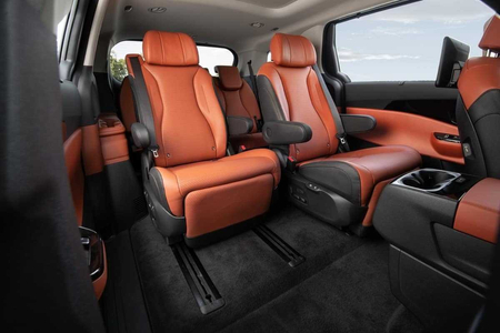 Umid Avtodan KIA CARNIVAL prestige ligh  mashinasi yillik 14% dan