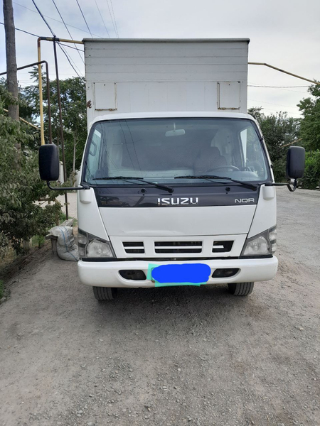 Isuzu.   5tonnalik