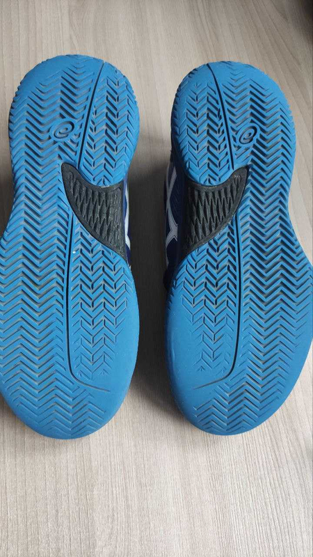 Кроссовки для тенниса ASICS на мальчика