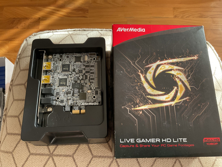 Карта захвата AverMedia HD Lite