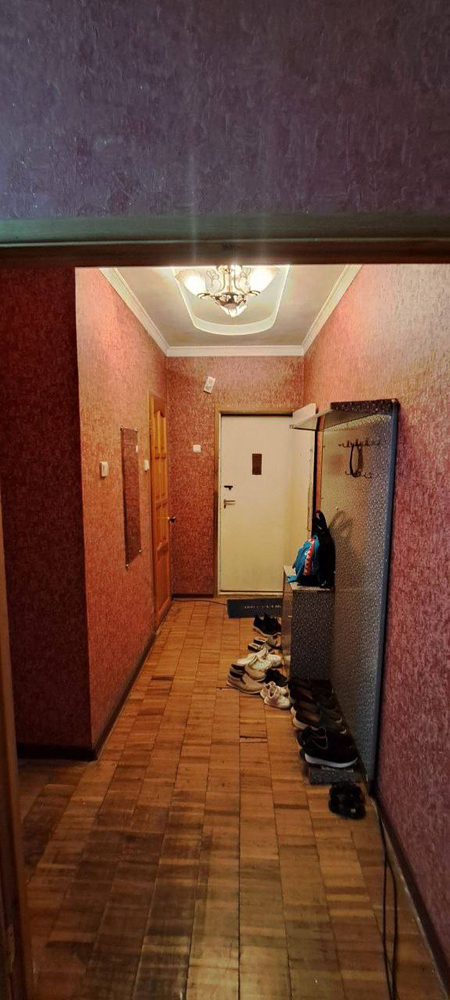 Yunisobod 10. 1/2/5. 44m2. 2×6 balkon.